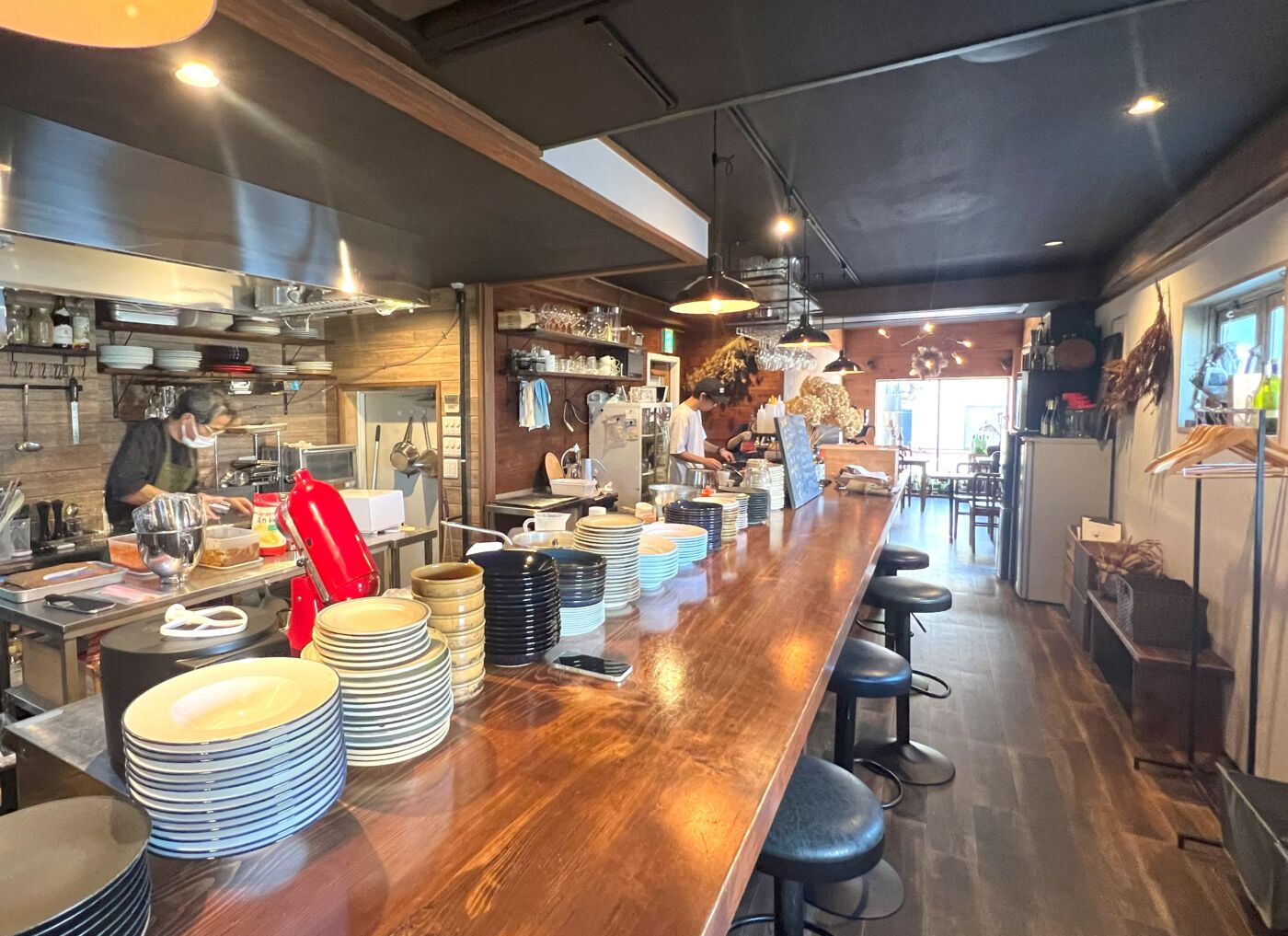 【グルメ・リニューアルオープン】週末限定ランチにおやつBAR 生まれ変わったコテツプラスへ！「restaurant & cafe bar ...
